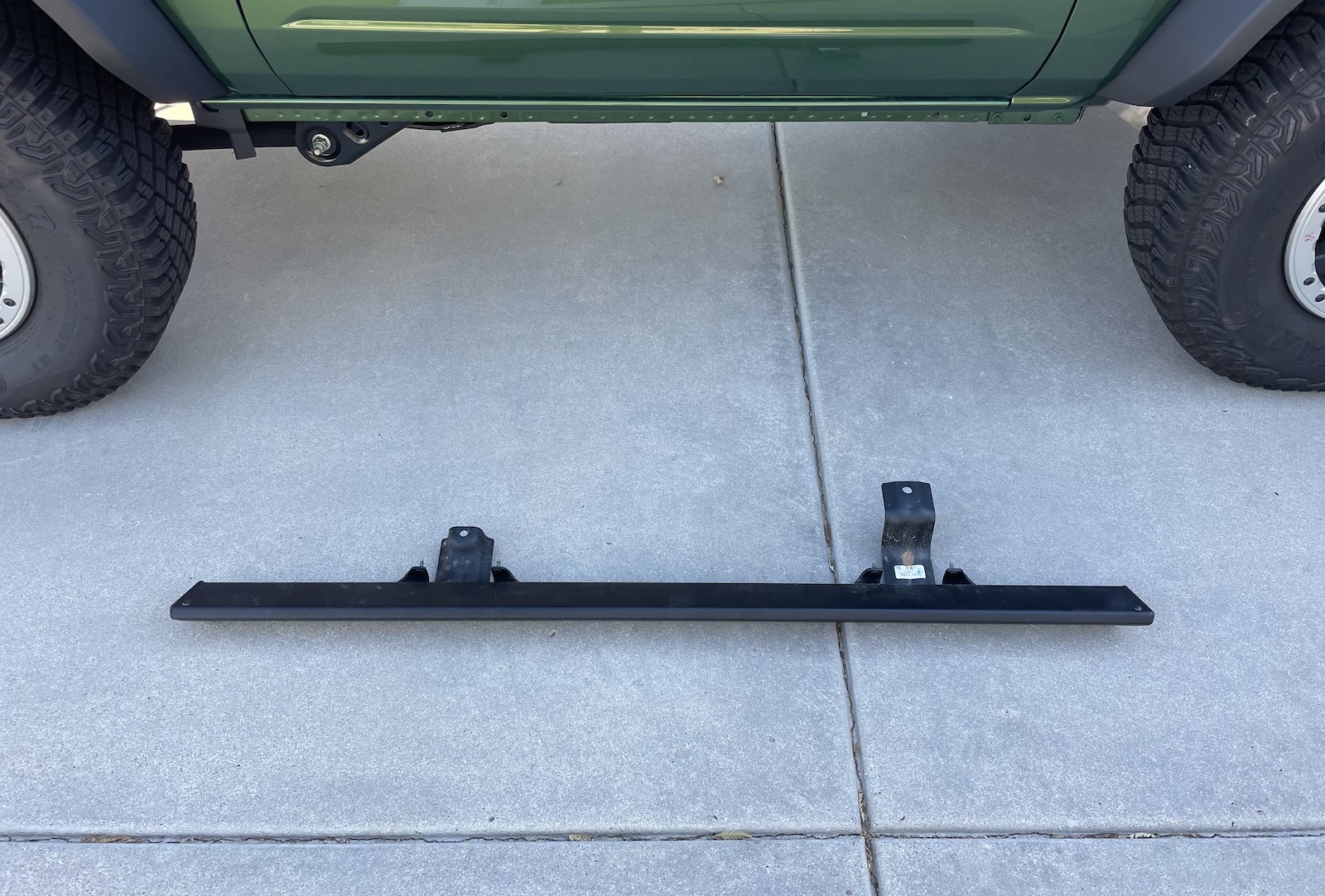 Chopping / Cutting 4-Door Rock Rails to Fit 2-Door Bronco | Bronco6G ...