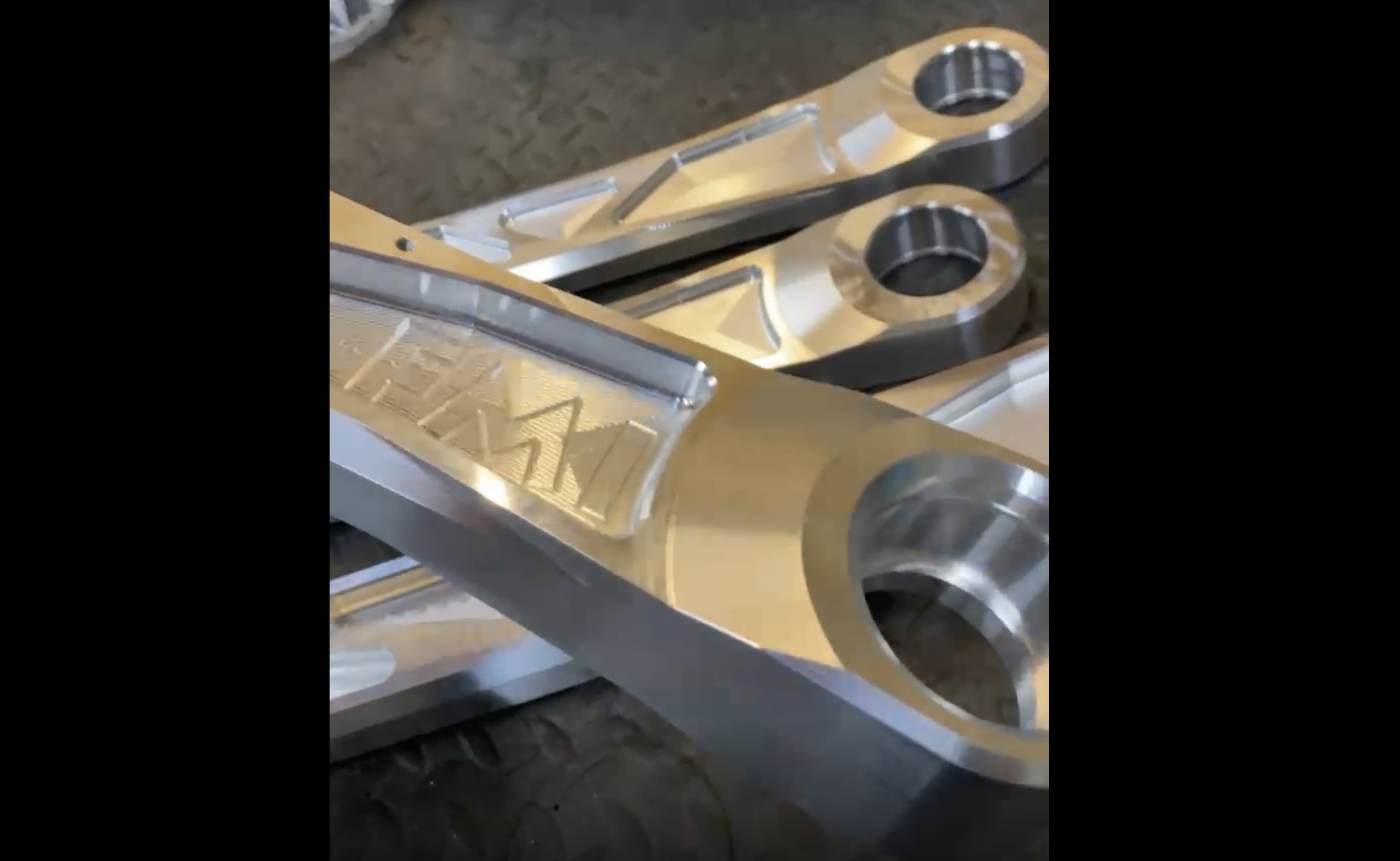 Billet aluminum rear control arm kit for Bronco Raptor by Foutz ...