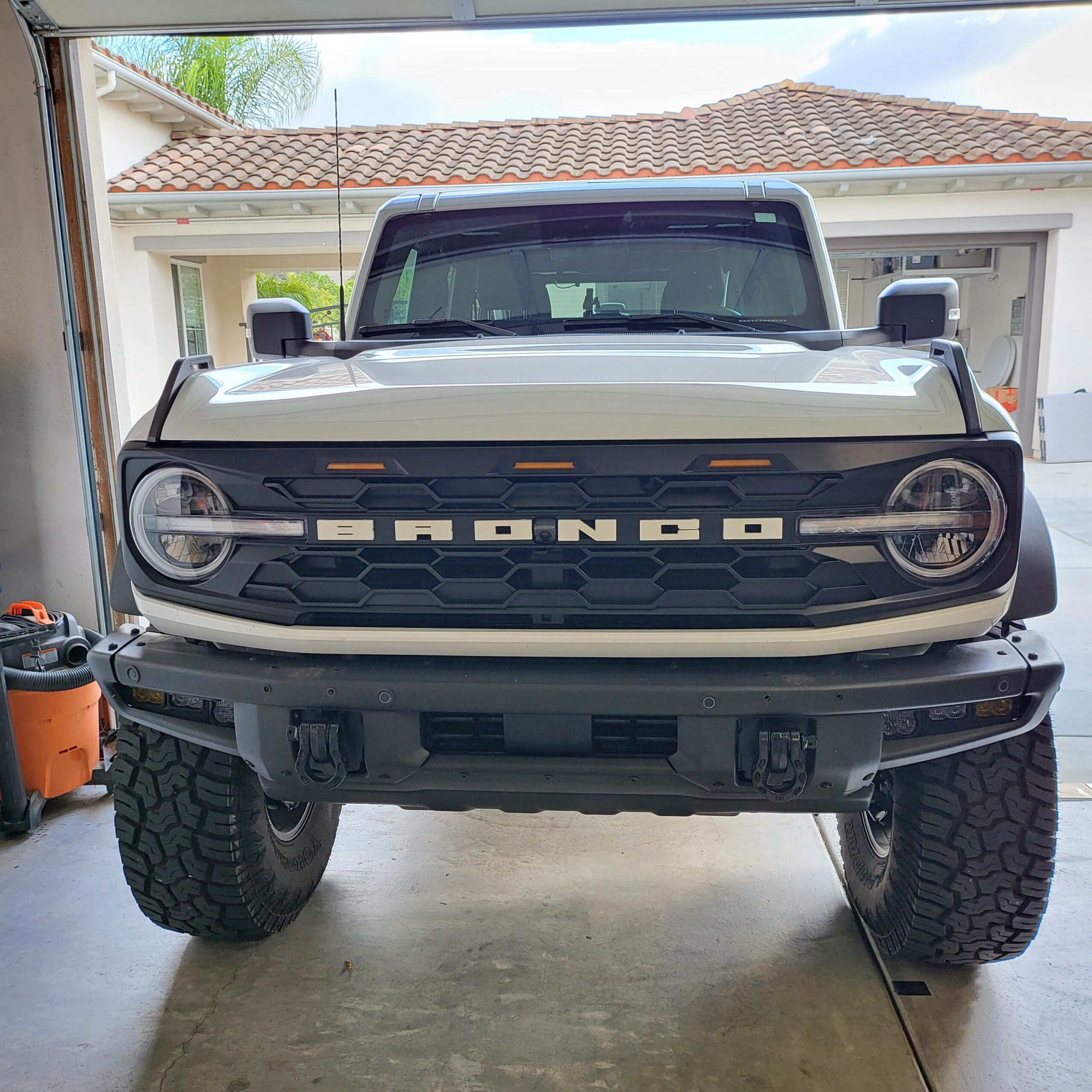 IAG Para-Hex Style Front Grill - installed pics | Page 4 | Bronco6G ...