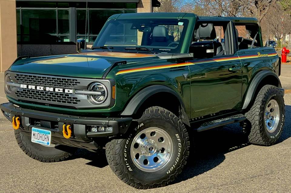 MUDHORN: My 2-Door 7speed NonSquatch Badlands Eruption Green Build ...