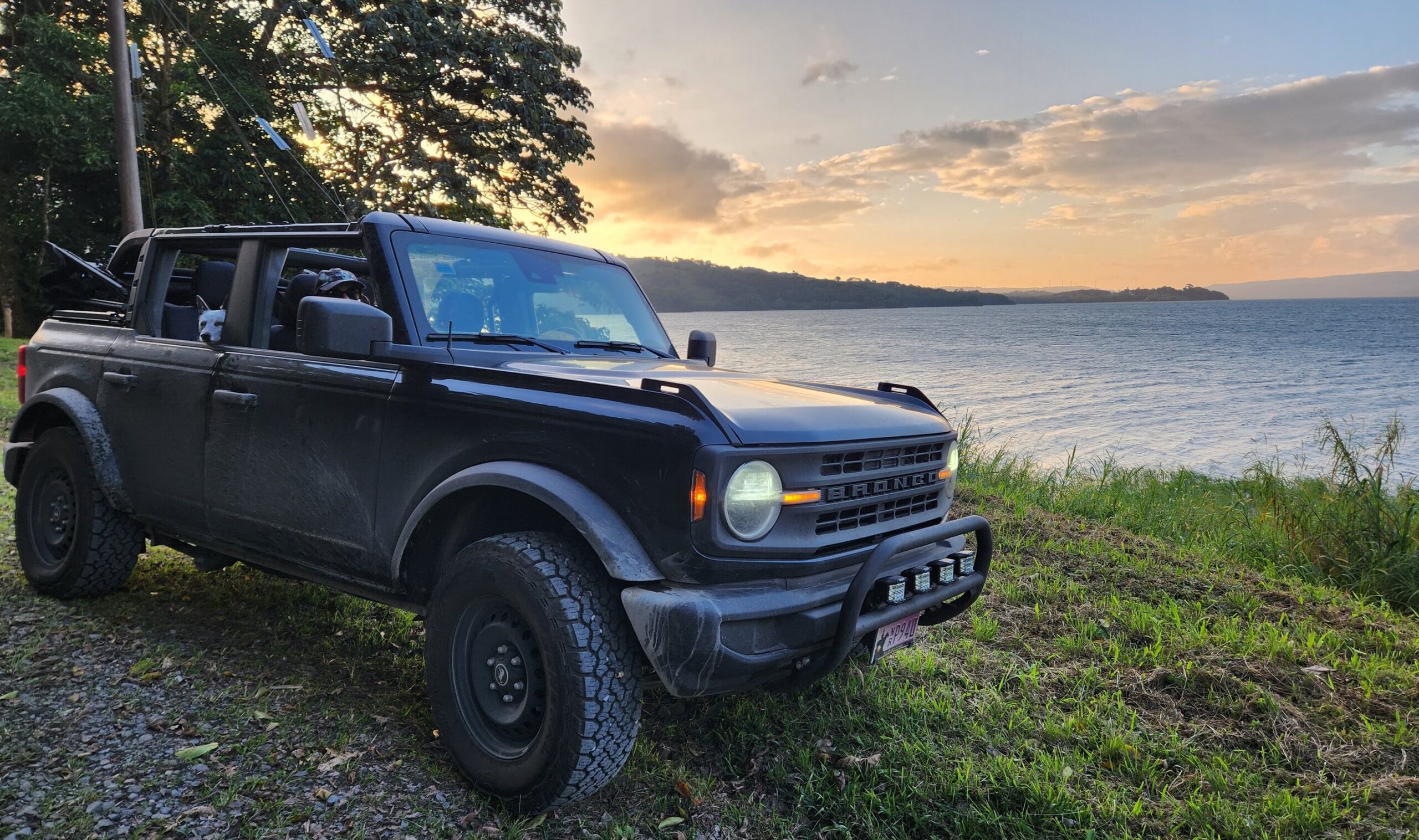 Moved from Nevada to Costa Rica in a Base Bronco 2.3L 🗺️ 🚚 | Bronco6G ...