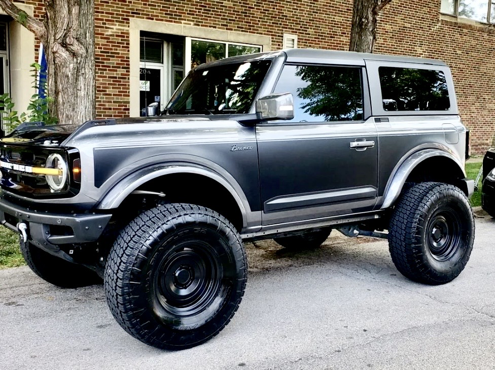 New pics of two tone side graphics by Ridergraphix | Bronco6G - 2021 ...