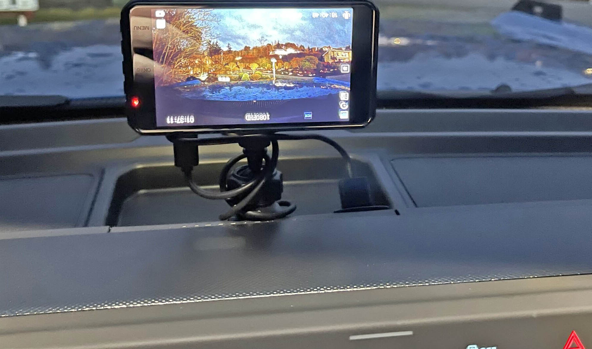 Installing USB plug on the top of the dash, like the Lux package -- DIY ...