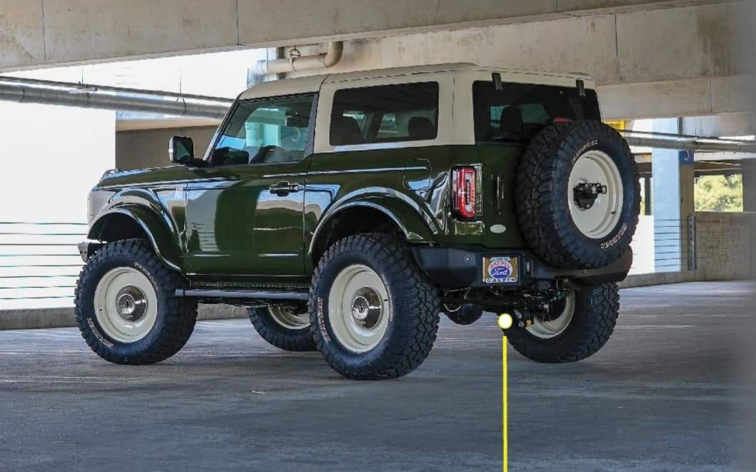 Heritage Bronco Custom Build by Galpin Auto Sports | Land Rover Custom ...