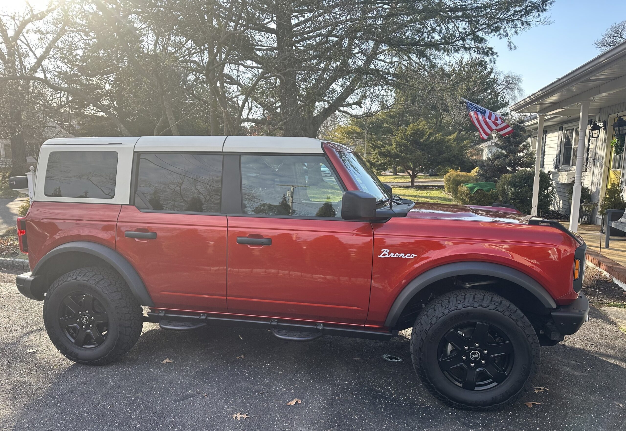 Wimbledon White Painted Hardtop on Hot Pepper Red Bronco 4-Door ...