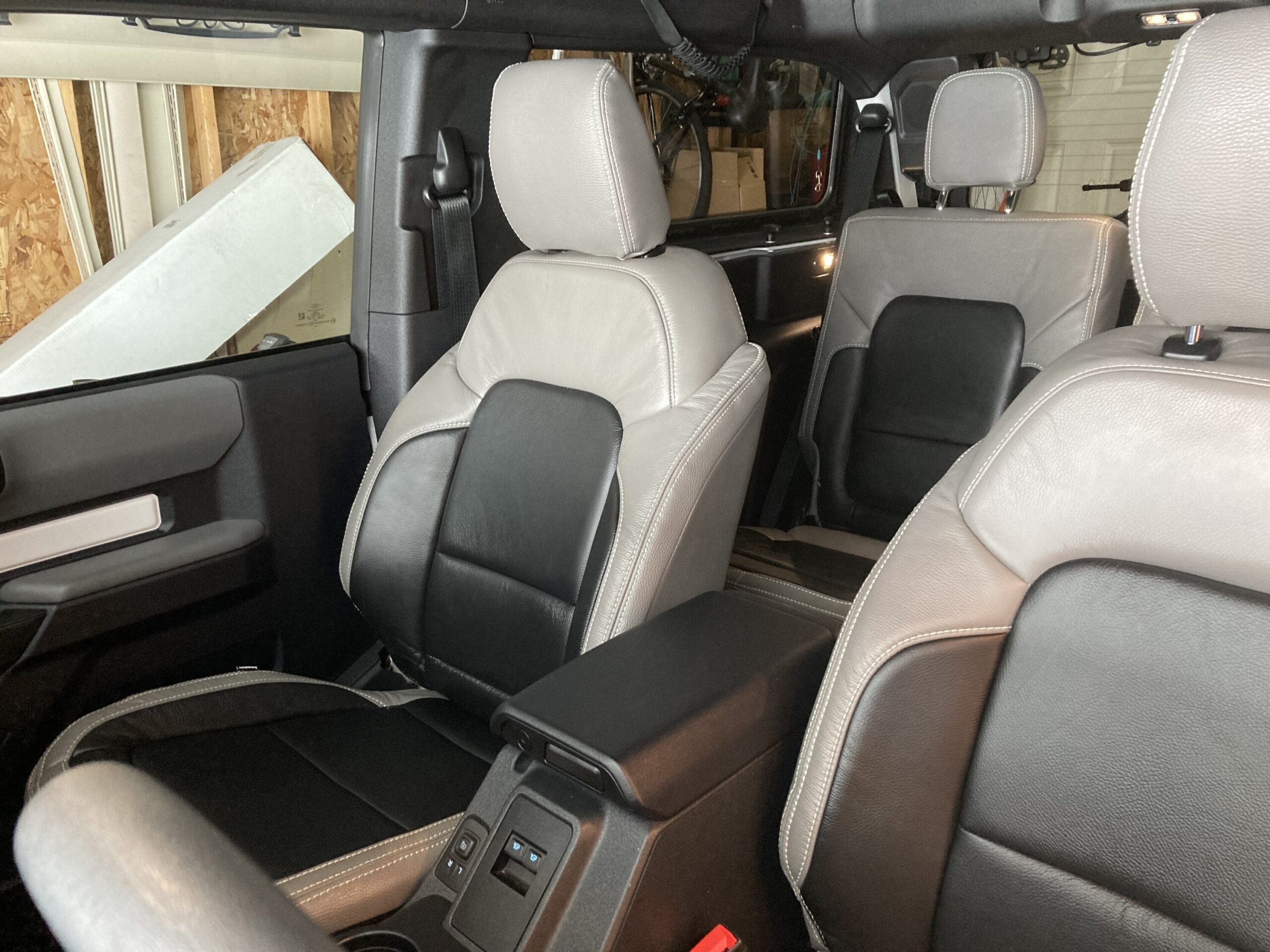 New Katzkin XT Stone Leather Seats Installed | Bronco6G - 2021+ Ford ...