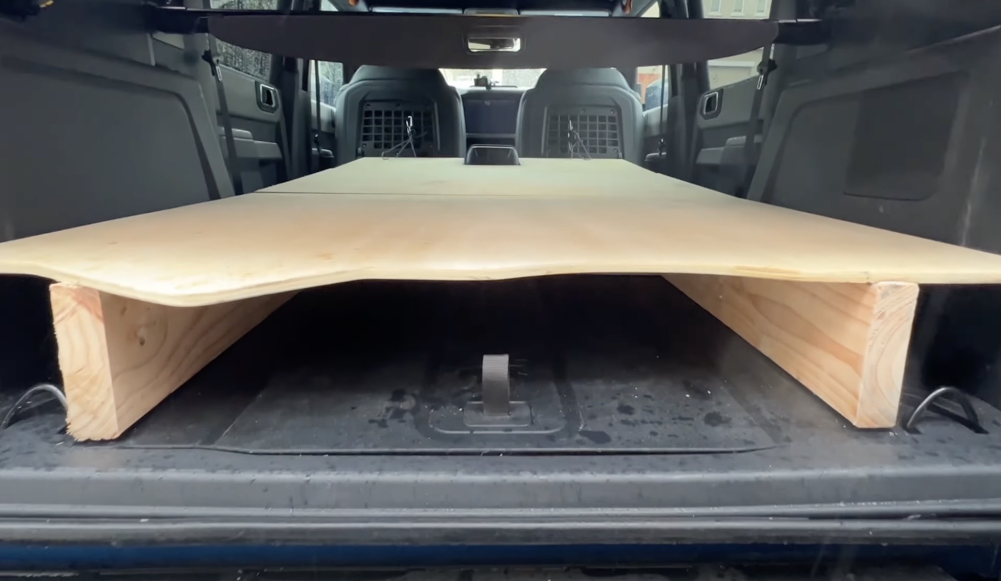 EDIT - FINISHED! ... Another 4-door sleep platform DIY thread ...