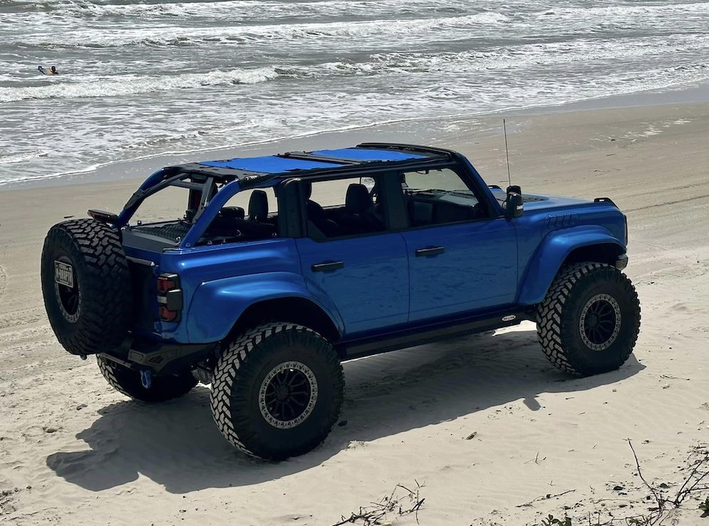 Velocity Blue Painted Flares Bronco Raptor | Page 2 | Bronco6G - 2021 ...