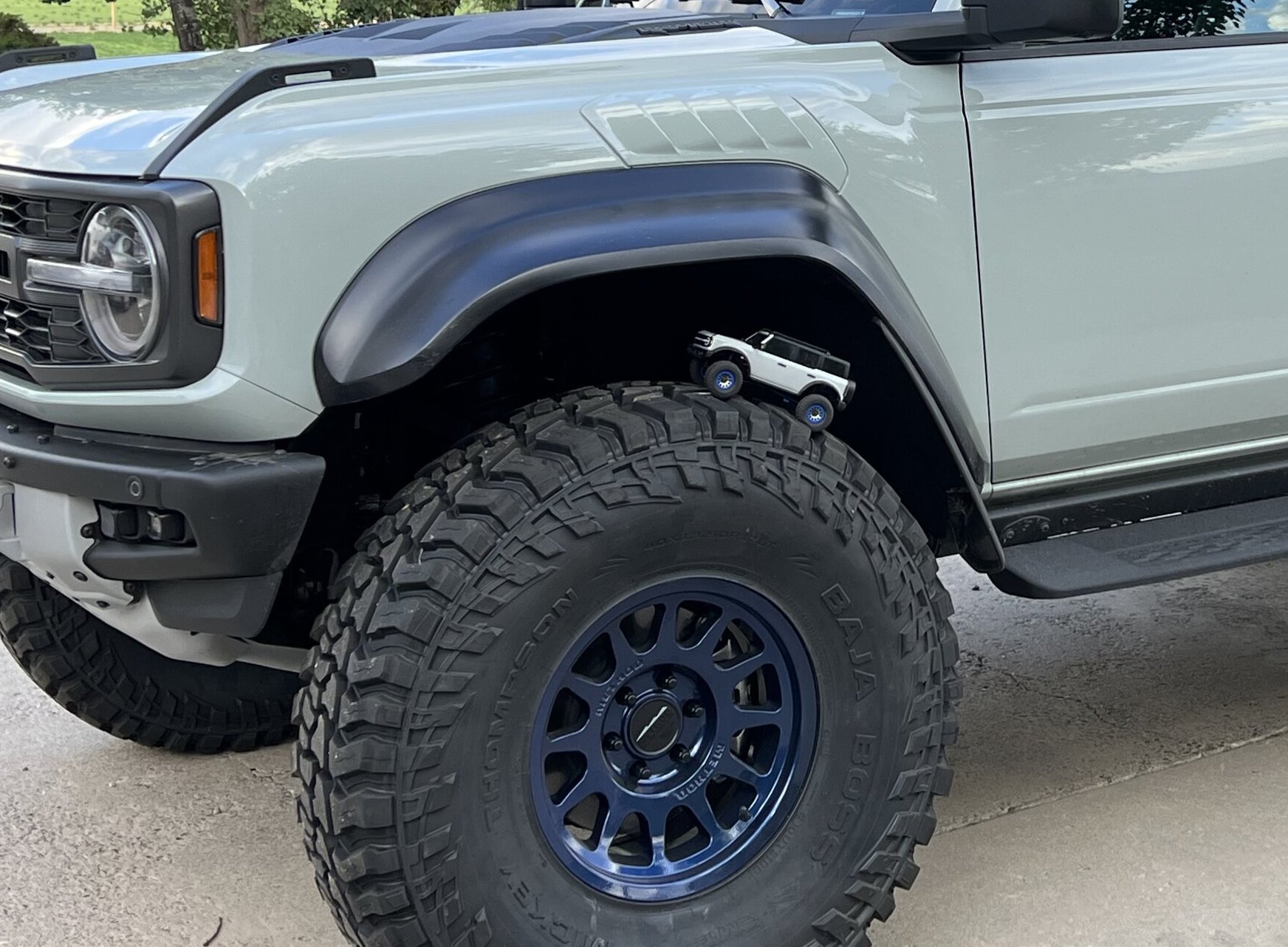 Joining the club…. 40's on custom Method wheels, rear update | Bronco6G ...