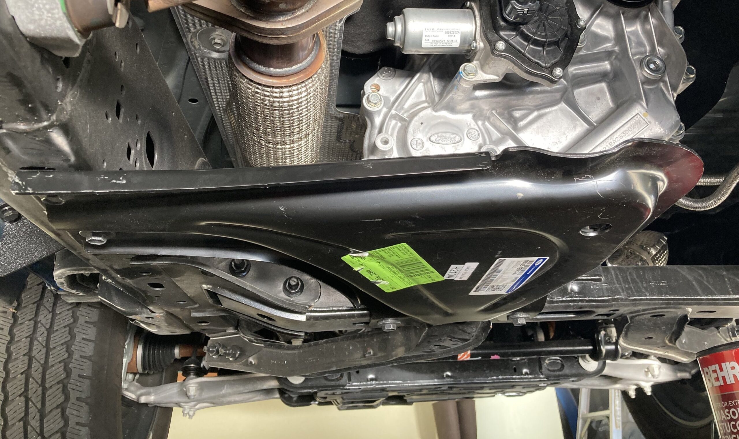 Ford transfer case skid installed on Base Bronco (with part numbers ...