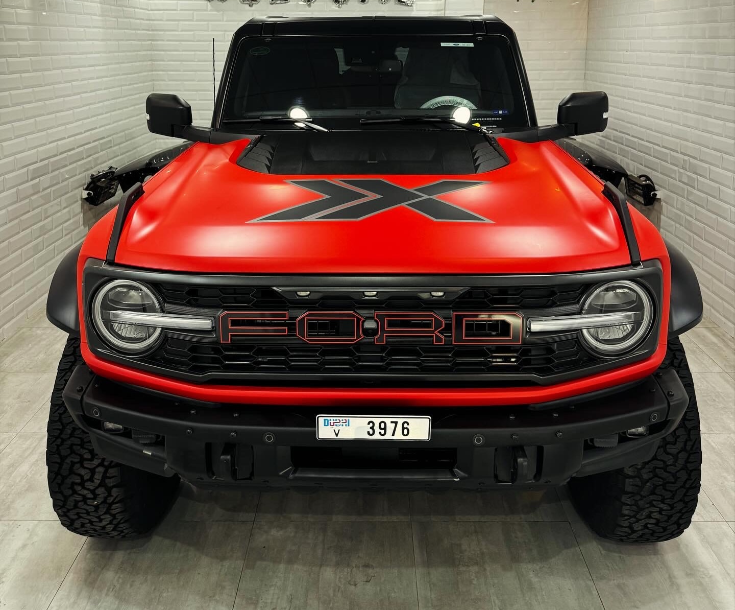 Dubai Bronco Raptor Delivered & Gets Custom Wrap w/ Graphics | Bronco6G ...