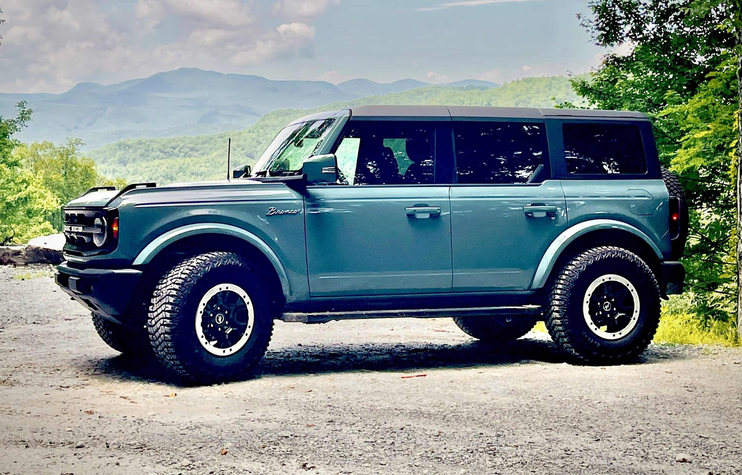 SAS wheels and tires on non-SAS Outer Banks | Bronco6G - 2021+ Ford ...