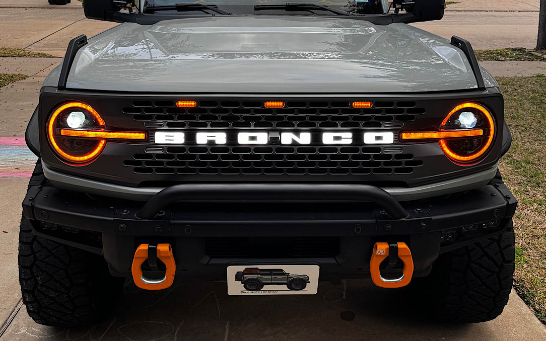 Putco Luminix LED Bronco Grille Emblem installed photos pics | Bronco6G ...