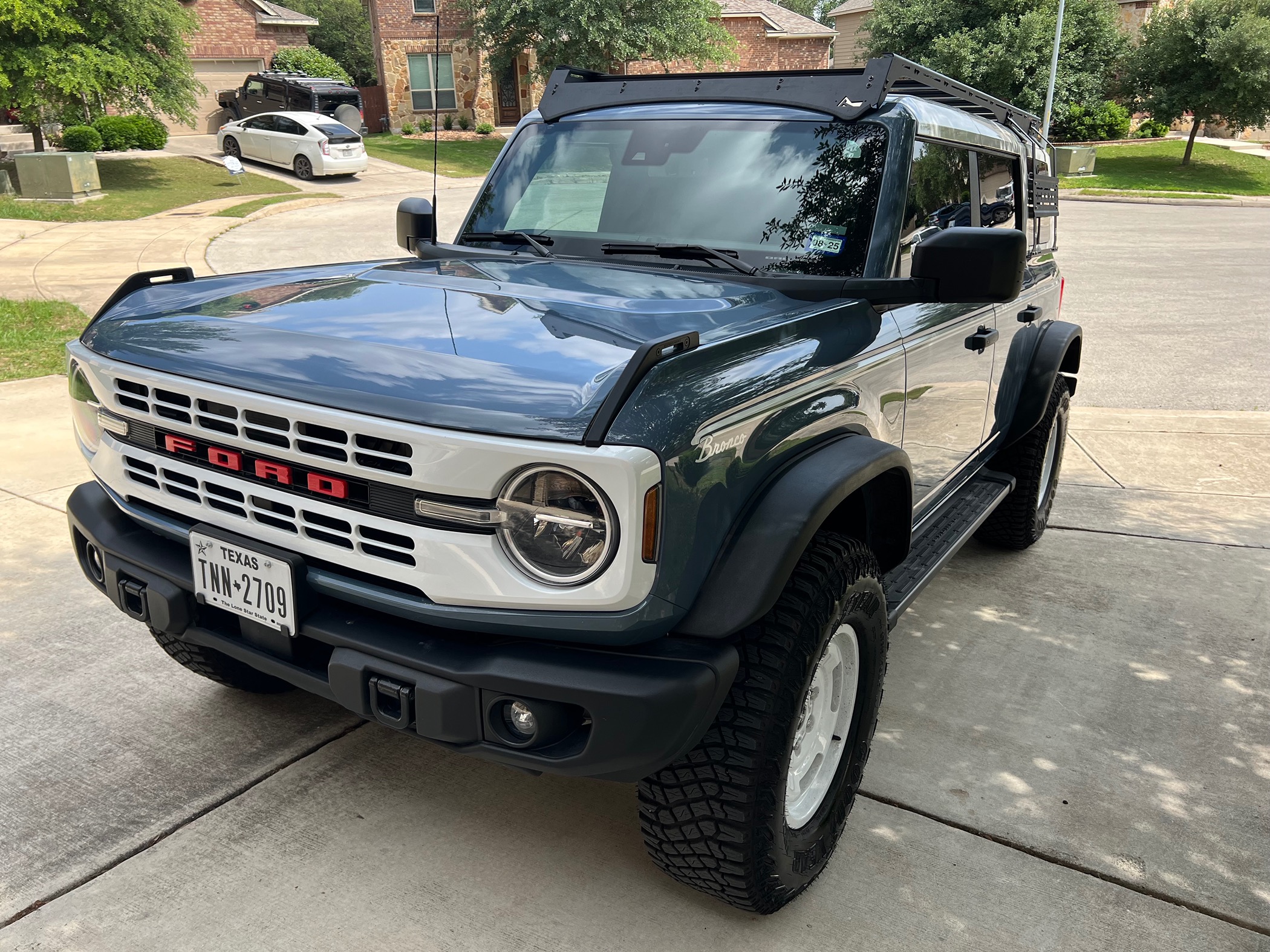 Heritage Edition with Trailrax roof rack | Bronco6G - 2021+ Ford Bronco ...