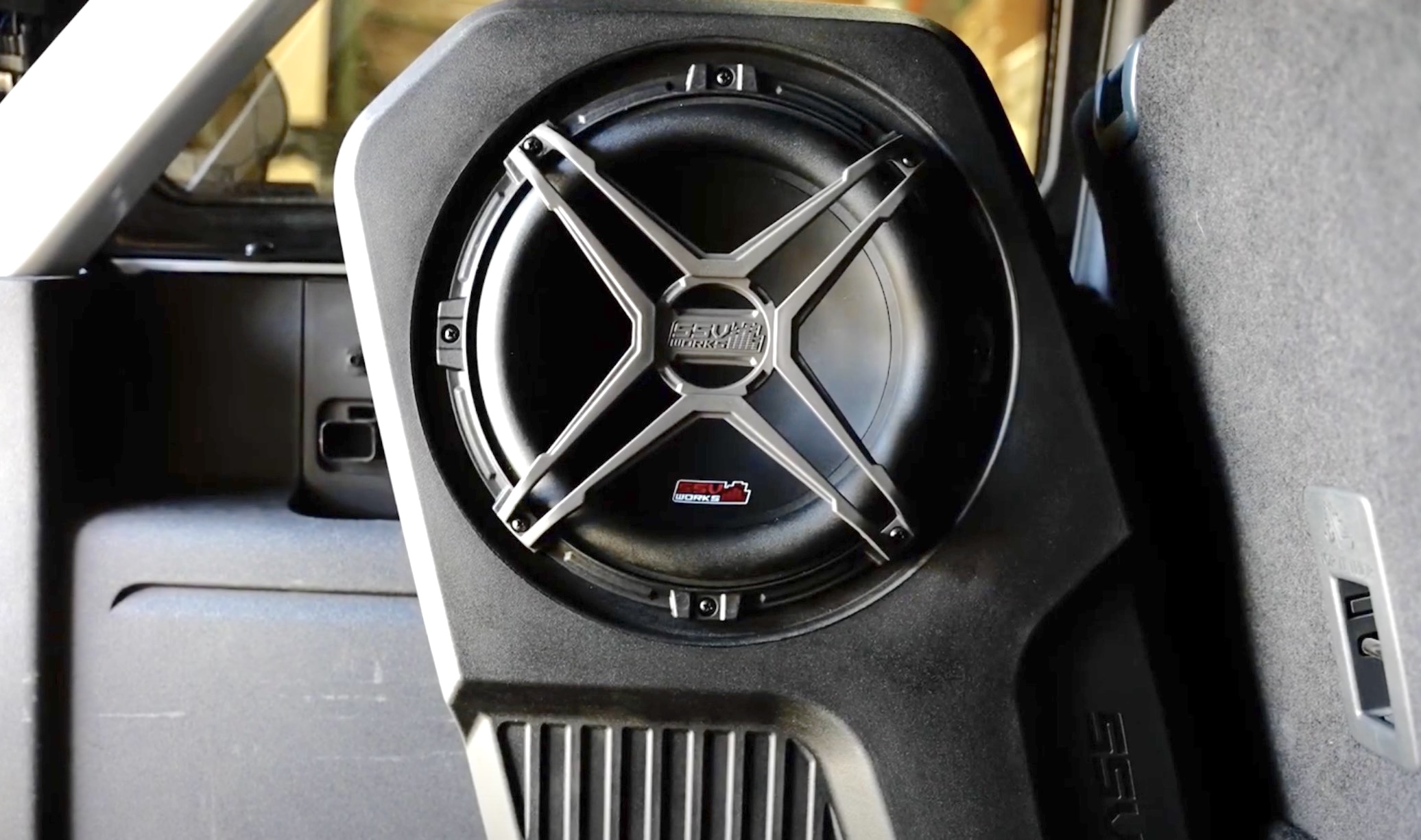 Ford Bronco 4-Door Rear Subwoofer Add-On Video -- SSV WORKS | Bronco6G ...