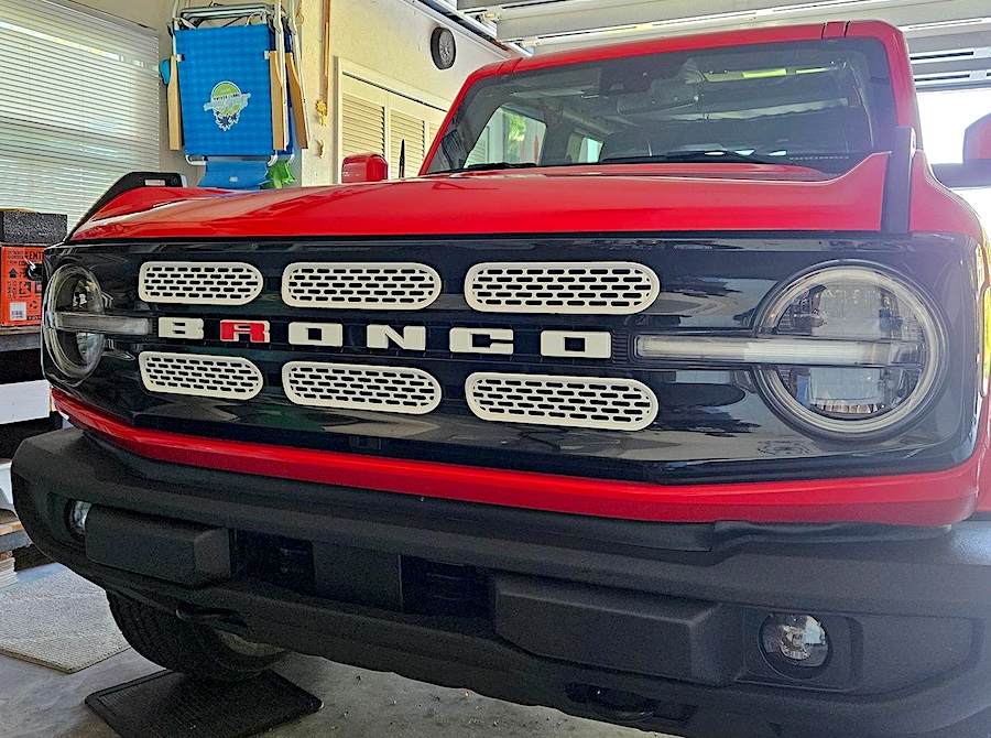 Outer Banks Heritage Style Grille Inserts | Bronco6G - 2021+ Ford ...