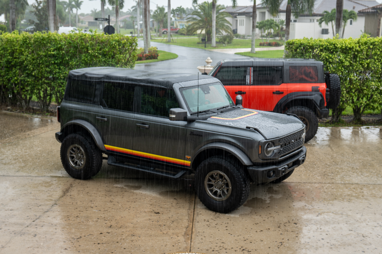 Terry's Carbonized Gray Badlands w/ Retro Stripe Package | Bronco6G ...