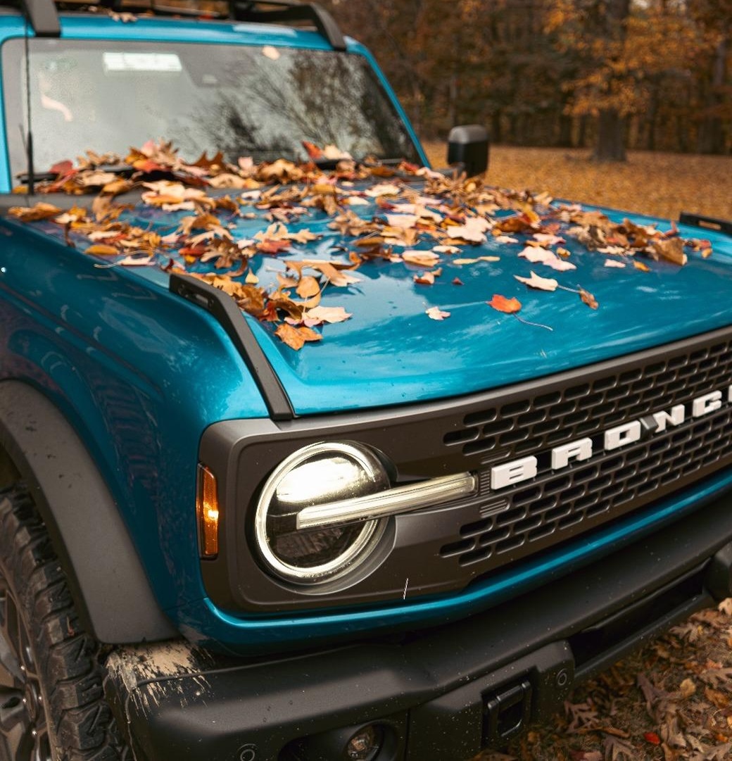 New 2025 Bronco color sneak peek? [Update: just Velocity Blue with ...