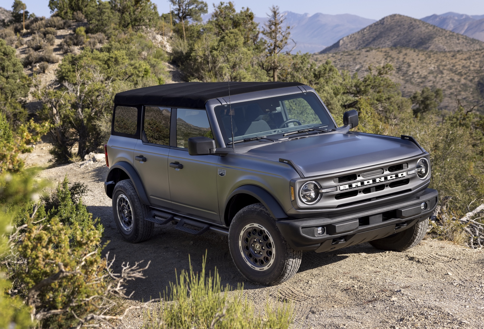 2025 Bronco Announced: New Standard Equipment, 12" Gauge Cluster, Rear ...