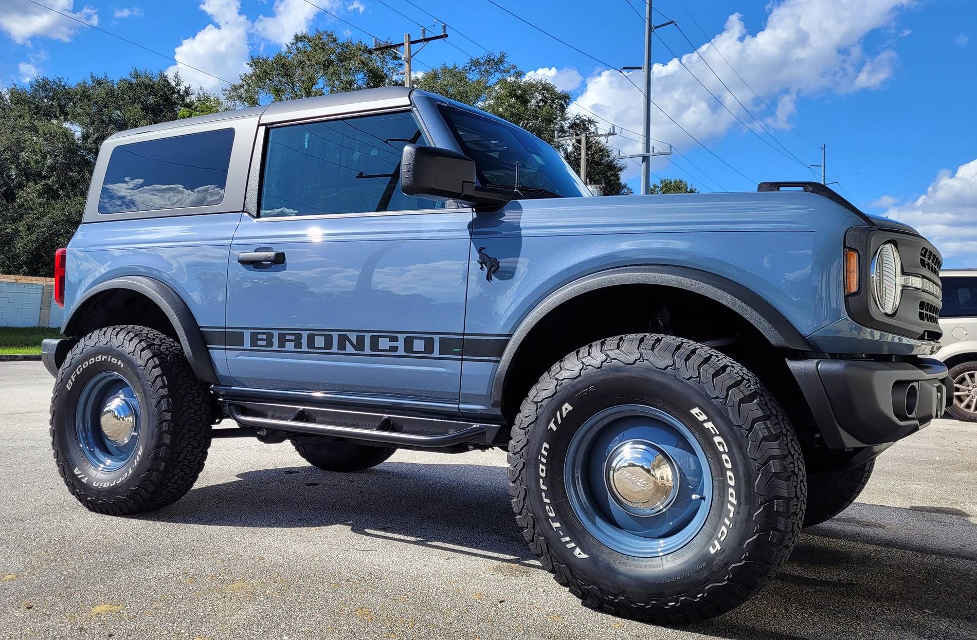 'Old School' Vibe Bronco Build Finally Finished | Bronco6G - 2021+ Ford ...