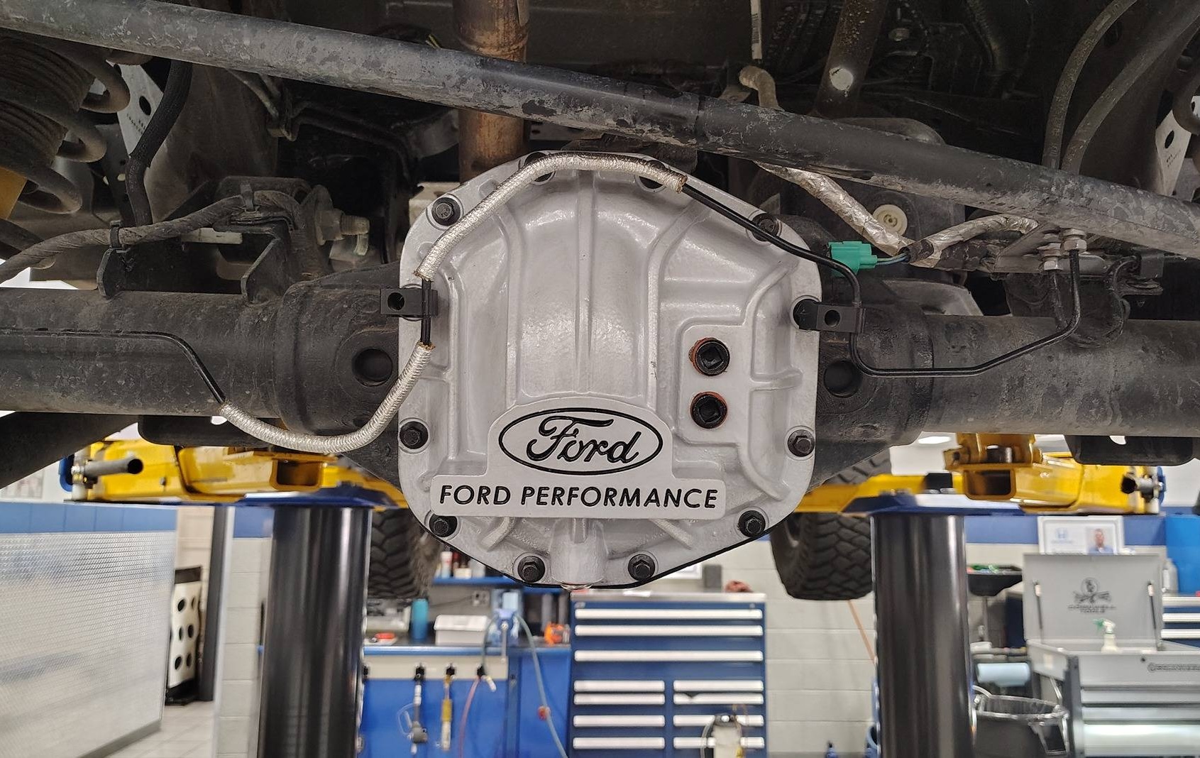Installed the Ford Performance differential cover and made my diff skid ...