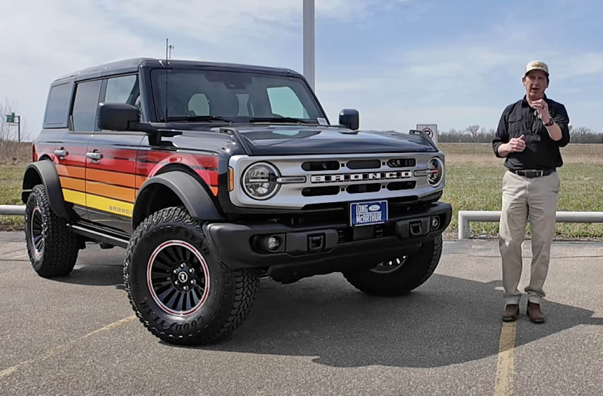 2025 Bronco Free Wheeling - Detailed Walkaround (and Interior Look ...