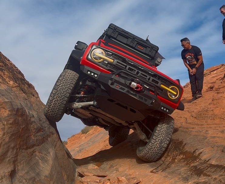 My overland Bronco Raptor tackling Sliprock Gulch at United by Bronco ...