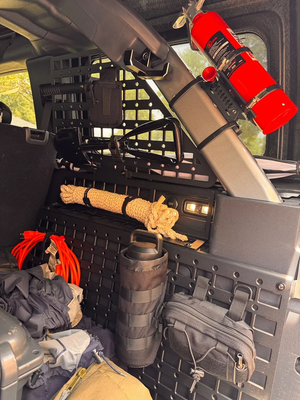 Where do you stow your recovery gear? | Page 3 | Bronco6G - 2021+ Ford ...