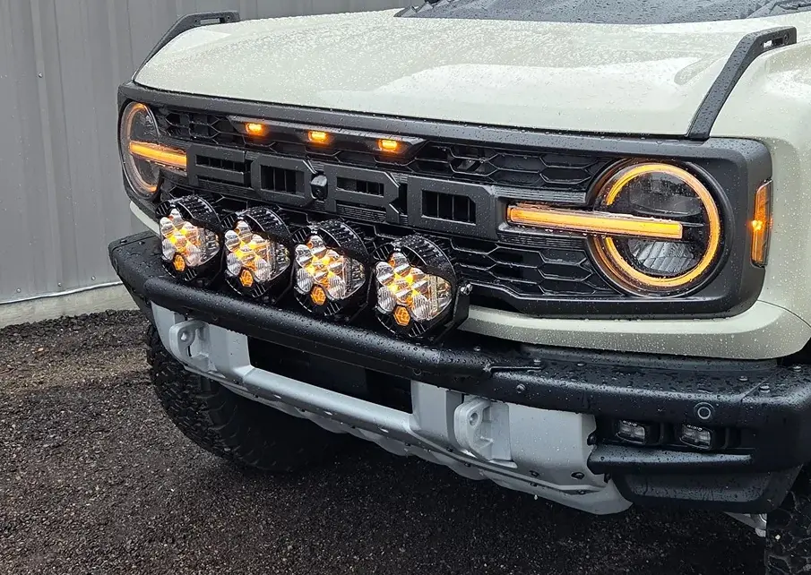Baja Design 4 x LP6 light pod bolt-on light bar setup w/ factory Aux ...